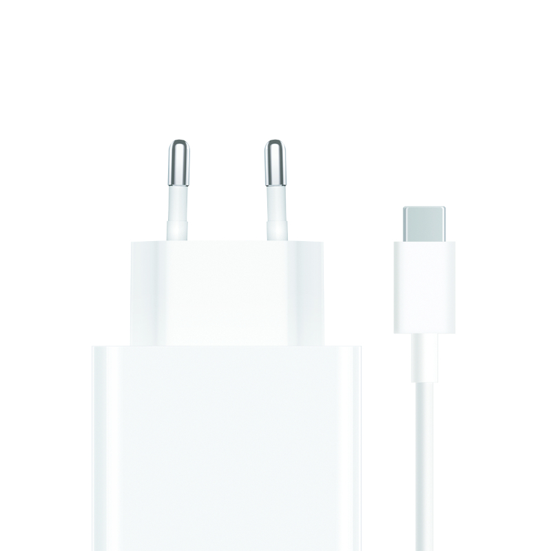GIZZU Universal Voltage Protector Plug - Syntech